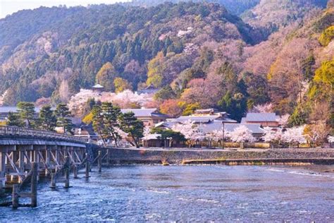 日本關西（大阪出發）｜京都嵐山一日遊｜經典小車拼團（10座 22座） Kkday