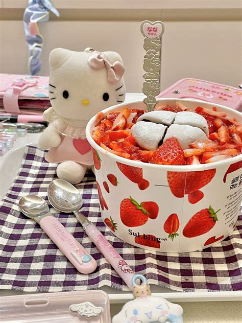 𝙝𝙖𝙧𝙪 On Twitter 딸기파티 ⸝⸝ ̫