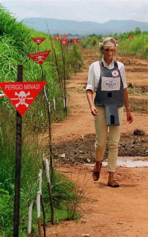 Six Moments When Princess Diana Stole The Nations Heart
