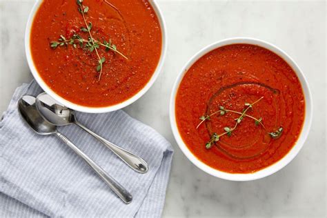 Sopa De Tomate Com Manjericão Ruralea