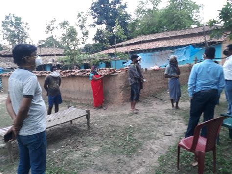 Ambikapur News कोरोना संक्रमित माता पिता कर रहे थे बेटे की थी शादी