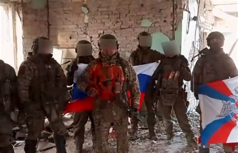 Cecilia Sala S Threads Thread Reader App