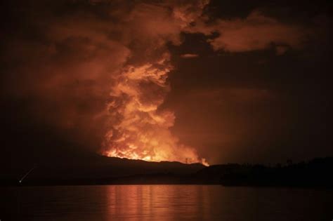 Thousands Flee Goma City In Dr Congo After Volcano Erupts Ibtimes