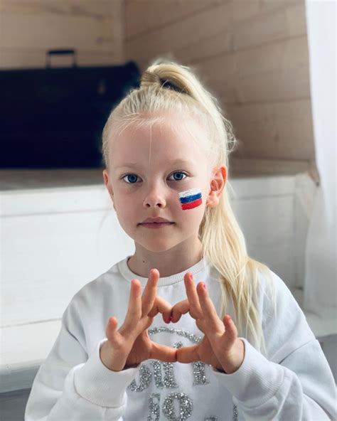 Самошина Елена ТОП визажист Преподаватель С Днём России 🇷🇺 2020 • настясамошина 2012