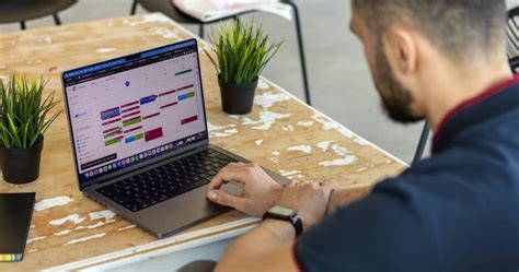 Rekomendasi Merk Laptop Terbaik Di Indonesia