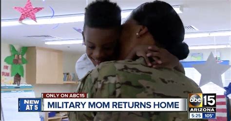 Military Mom Surprises Sons In Tear Jerking Homecoming Video Huffpost