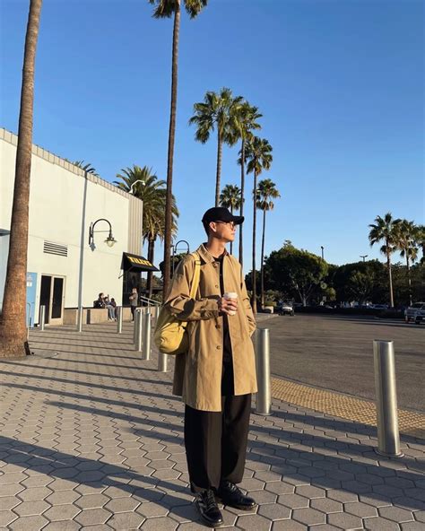 Mesra Adam Rosyadi Dan Agnez Mo Saat Makan Malam Romantis