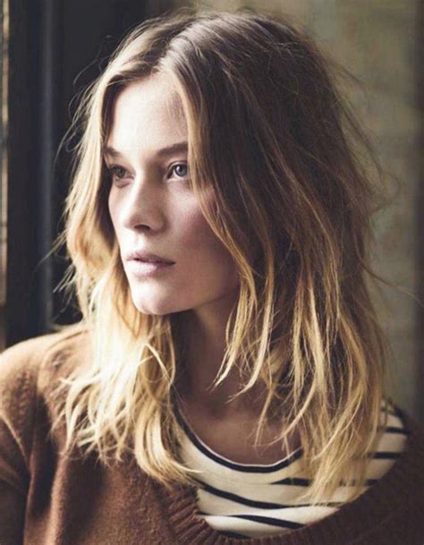 Coupe de cheveux ondulés blonds automne hiver 2016 Cheveux ondulés