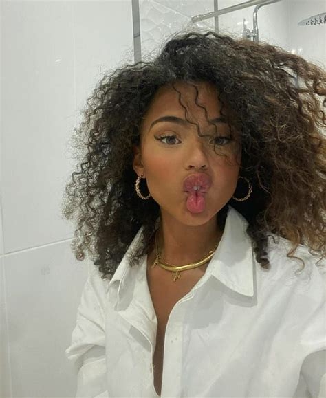 Curly Girls 💁🏻‍♀️👅 On Instagram “look Alive 👀 Paolalct Curlboss