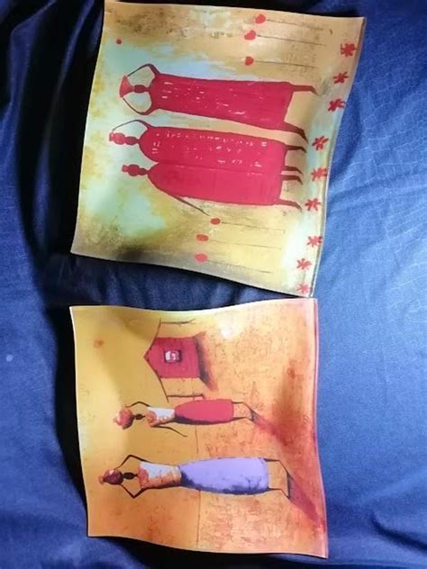 Дві декоративні тарілки — ціна 500 грн у каталозі Декоративні елементи Купити товари для дому та