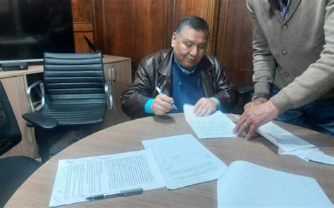 Petroleros Acordaron Un Aumento Del 88 Fm La Petrolera 893