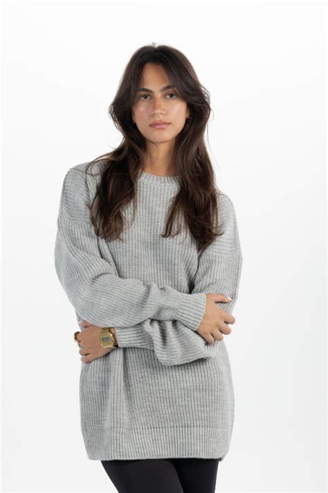 Oversized Knitted Sweater In Grey Dress Code