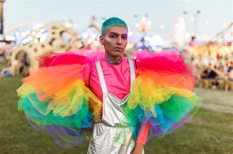 23 Rave Outfit Ideas For Your Next Festival Billboard
