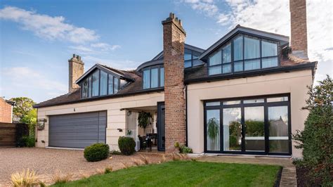 Signature Trade Frames