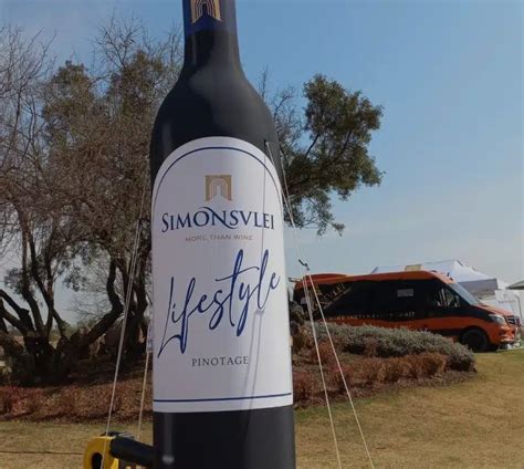 Inflatable Bottle Expand A Sign