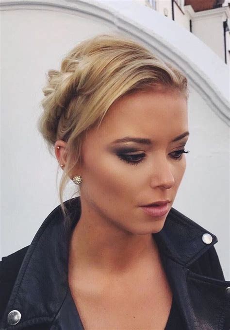 Crown Ish Braid For Short Hair Hair Beauty Hair Styles Braids For