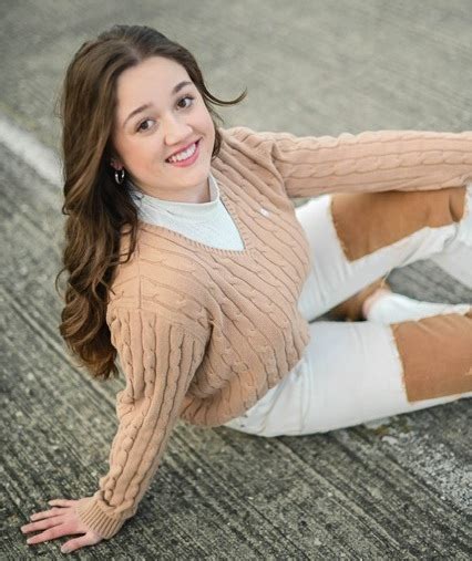 Alyssa Collins Feet