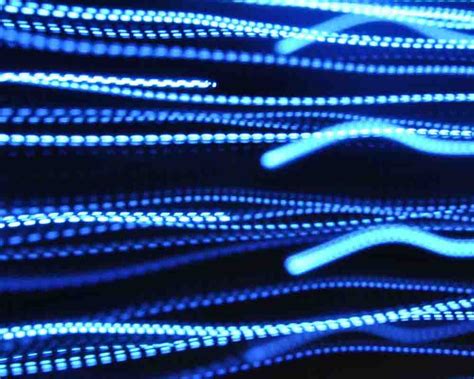 Bolometer Operating At The Threshold For Circuit Quantum Electrodynamics