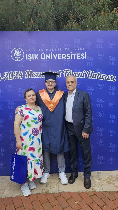 Ailem Arkadaşlarım Ve Artık Gönül Bağı Kurduğum Işverenlerim Hakkı İbrahim Ünyelİ Ve Tuğçe Boran