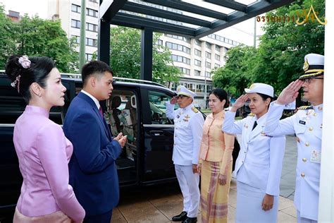 ไอเดีย เจ้าคุณพระสินีนาถ พิลาสกัลยาณี 570 รายการเพื่อบันทึกในวันนี้ ราชวงศ์ ผ้าไหม ราชินี และ