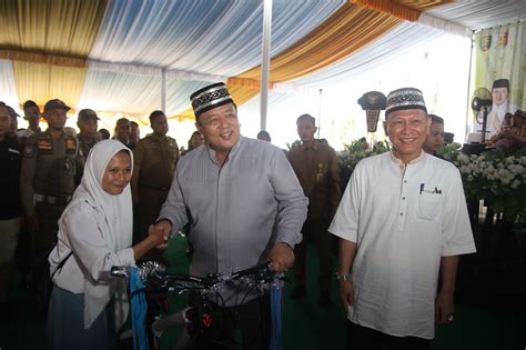 Pemerintah Provinsi Lampung Gelar Pengajian Akbar Di Kabupaten Tulang