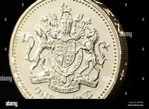 An Uncirculated UK 1 Coin Issued In 2003 Stock Photo Alamy