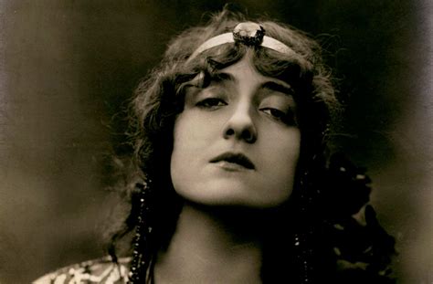 Lyda Borelli Primadonna Del Novecento Evenice