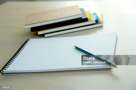 Tampilan Atas Buku Catatan Kosong Latar Belakang Konsep Desain Kosong
