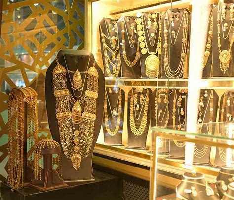 آي صاغة تراجع بسيط لأسعار الذهب وعيار 21 يسجل 1760 جنيها Bloom Gate