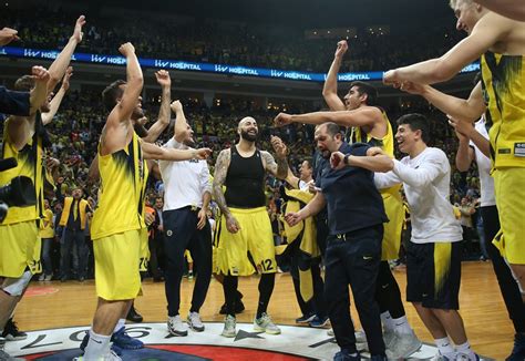 Fenerbahçe Panathinaikosu Yenerek Final Foura Adını Yazdırdı Son