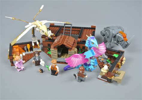 LEGO Newt S Case Of Magical Creatures Review Brickset