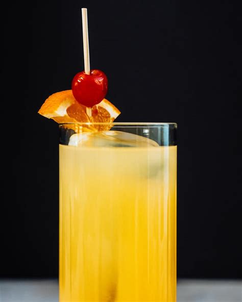 The Screwdriver Easy Classic Drink A Couple Cooks