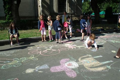 Talent şi Imaginaţie La Concursul De Desene Pe Asfalt Foto Stiri