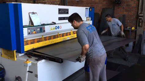 Corte Em Guilhotina De Chapas Met Licas Ccd Canoas Corte E Dobra
