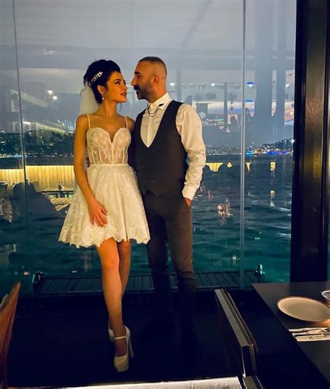 15 Yıl önce Evlenen Metin Yıldız Ile Ceylan Yılmaz Boşanıyor Magazin