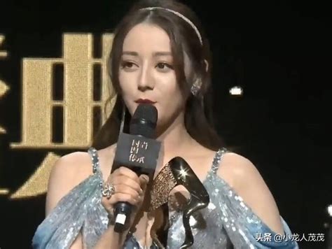 杨幂旗下是什么宝贝明星，迪丽热巴无修图流出，这“蝴蝶腰”都爱