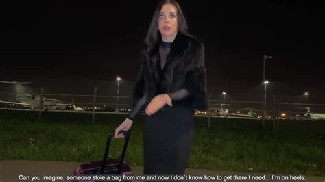 Elite Blow Job From A Sweet Cougar On The Way Home