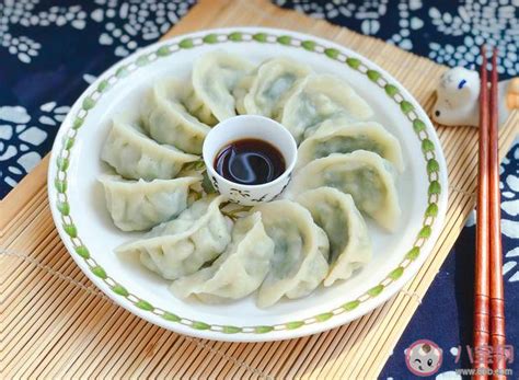 饺子馅包生的好还是熟的好 饺子皮怎么做才劲道 八宝网
