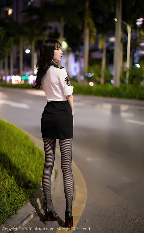 秀人XIUREN No 周于希Sandy 街头上的时尚魅力与制服 微图坊