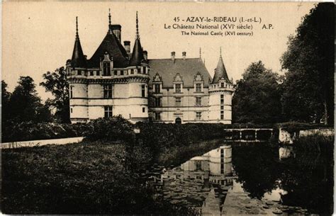 Azay le Rideau Le Chateau National Xvi siécle à Azay le Rideau