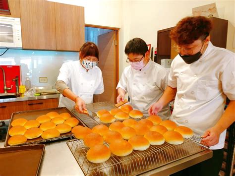 藝廚軒廚藝教室 藝廚軒堅持，只有更好，沒有最好 藝廚軒教學 🍎重視的是學員學習成果及過程