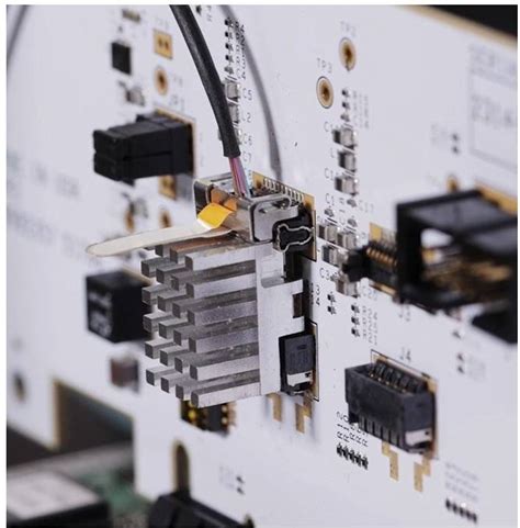 Good Optics High Performance High Density Active Optical Connector