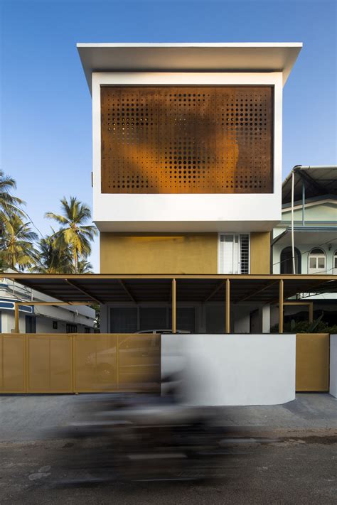 Gallery Of The Breathing Wall Residence Lijoreny Architects 7