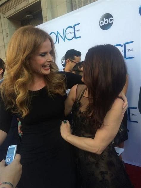 Emilie De Ravin Sneaks Up On Rebecca Mader OUAT Once Upon A Time