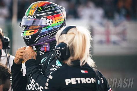 Lewis Hamilton To Wear Rainbow Helmet At F1 Qatar Grand Prix United