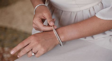 The Effortless Diamond Bracelet Favoured By A Listers Signature