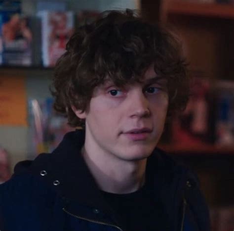 Evan Peters Kyle Spencer Emily Bronte Joe Keery The Perfect Guy