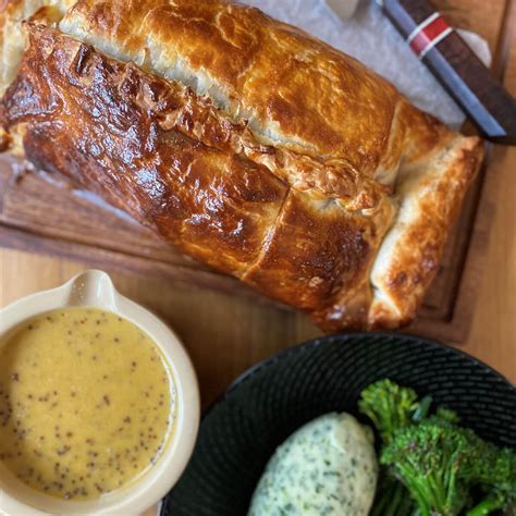 Pork Wellington With Honey Mustard Cream Sauce Sunpork Fresh Foods