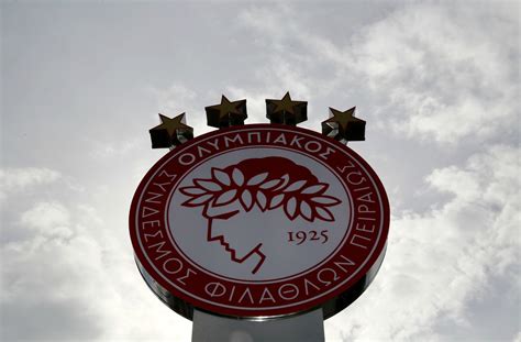 ΟΛΥΜΠΙΑΚΟΣ ΑΥΤΗ ΕΙΝΑΙ Η ΤΡΙΤΗ ΦΑΝΕΛΑ ΤΟΥ ΘΡΥΛΟΥ Photo