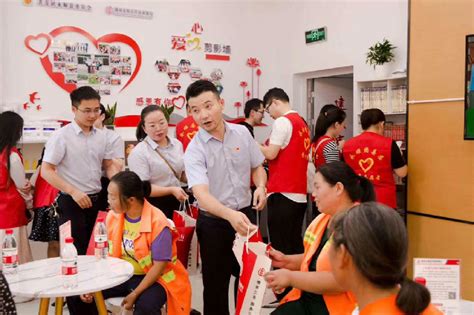 永顺农商银行：网点设爱心驿站 温暖户外工作者 湖南省农村信用社联合社